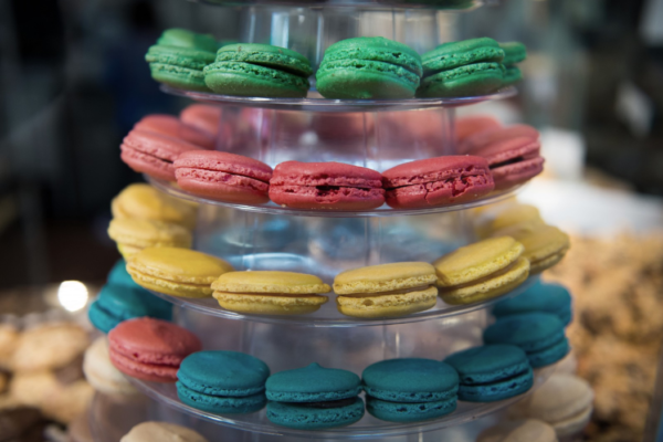 5 Creative DIY Macaron Tower Ideas | Bridal Shower 101