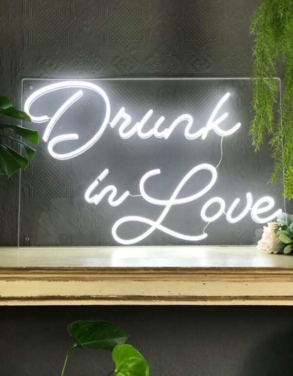 17 Aesthetic Neon Signs To Light Up A Room | Bridal Shower 101