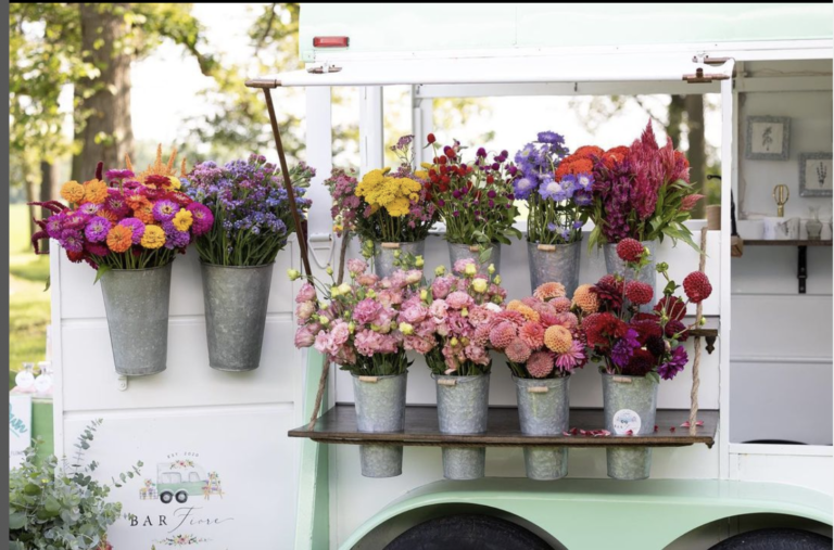 Beautiful Flower Bar For a Bridal Shower | Bridal Shower 101
